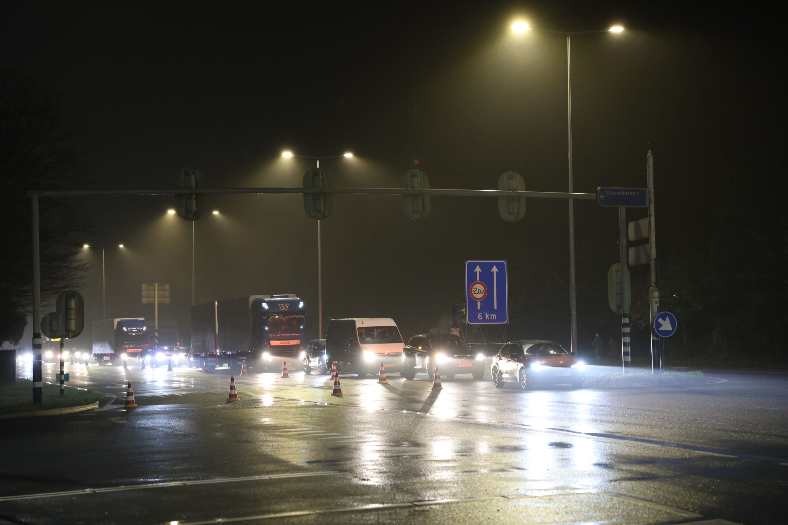 Flinke verkeersstremming A44/N44 door uitgevallen verkeerslichten - Wassenaarders.nl