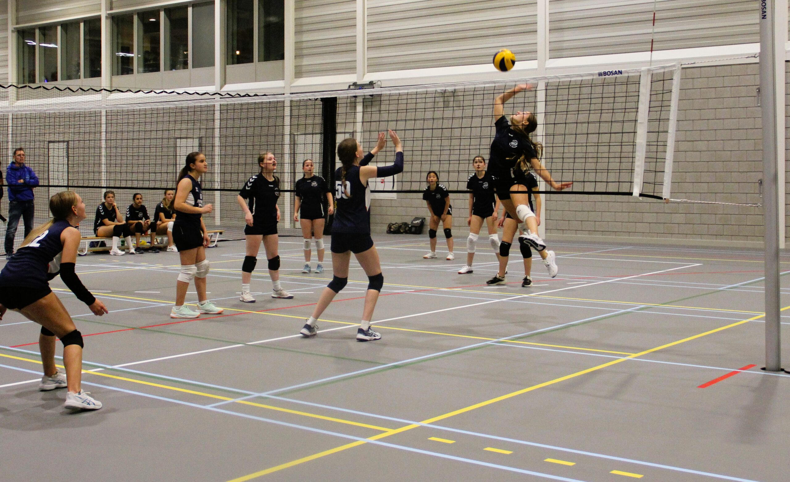 Meiden B1 Wassenaarse Volleybal Vereniging strijden voor wat ze waard ...